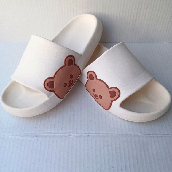 Hello Sleepers | Shoes | Nwot Cartoon Teddy Bear Creamywhite Slides ...